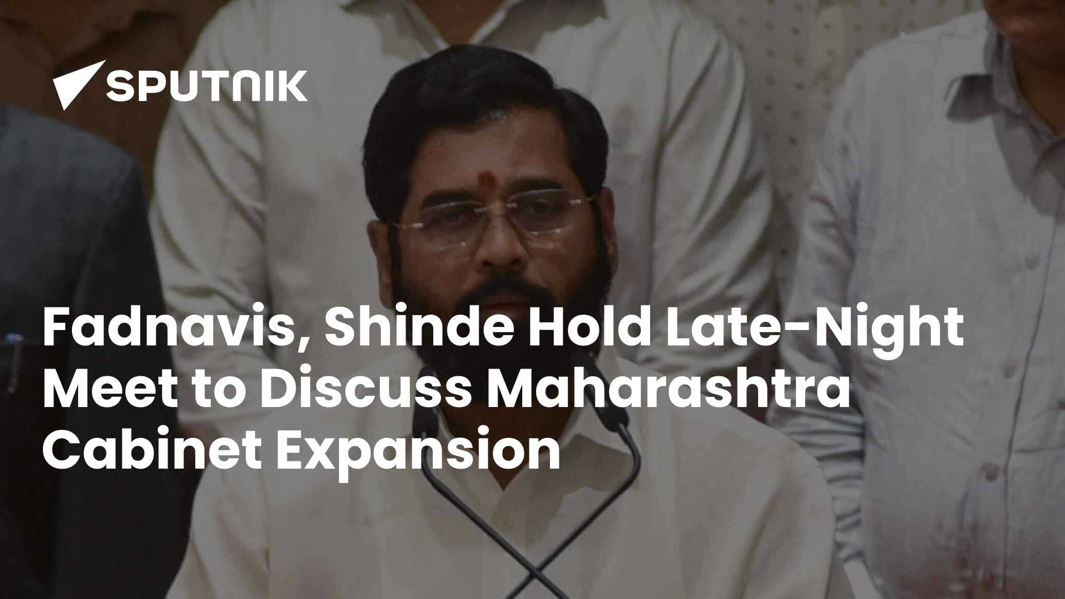 Fadnavis, Shinde Hold Late-Night Meet to Discuss Maharashtra Cabinet ...